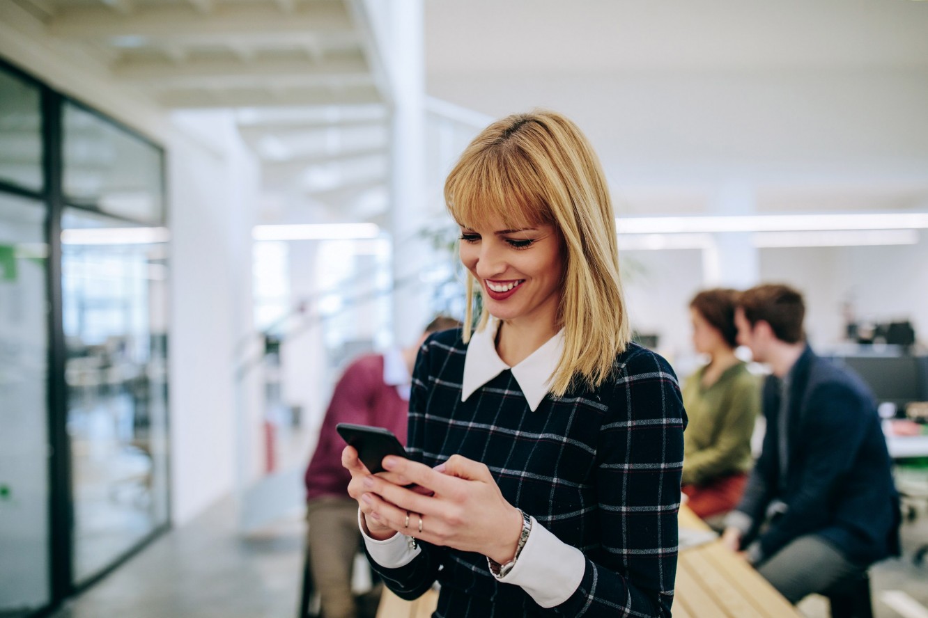 Comisioane cont în euro – tipuri, costuri și când se aplică