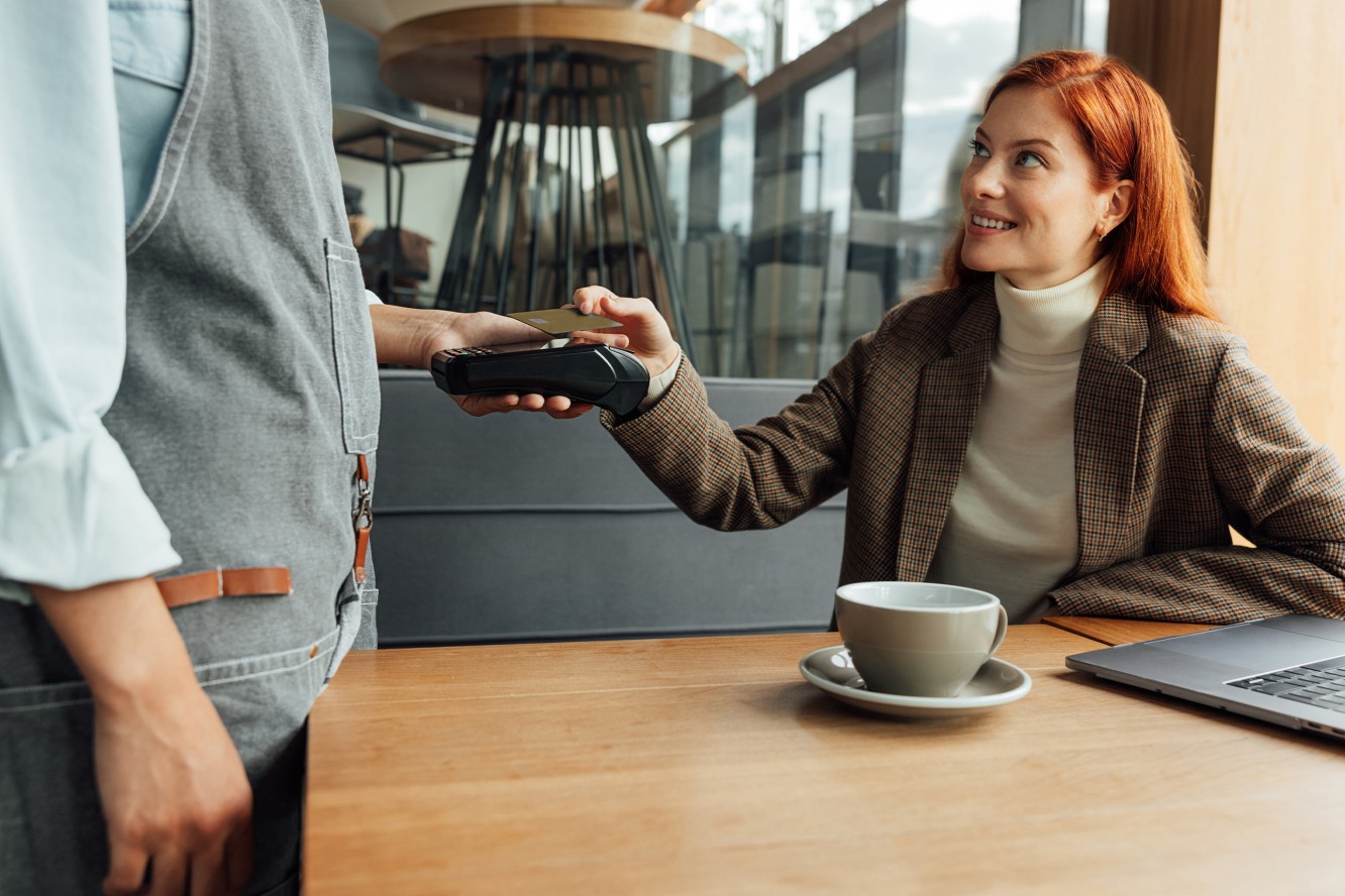 Carduri de debit Visa Business